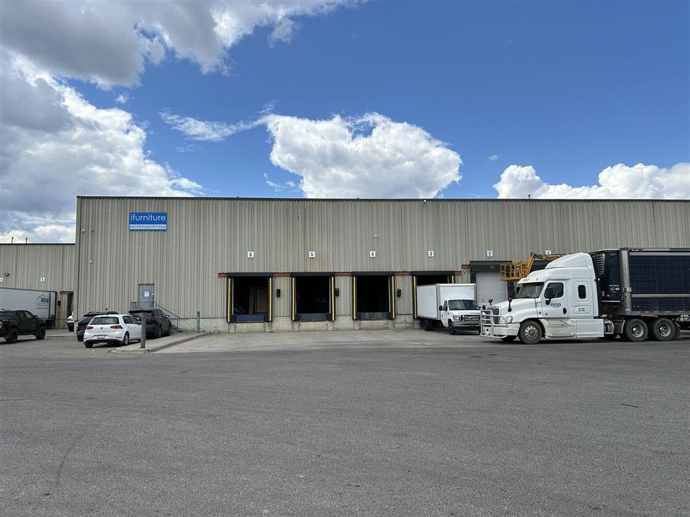 Calgary Shop & Warehouse-iFurniture-The largest furniture store in ...
